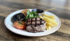 Bar & Bistro - 3 Hammers